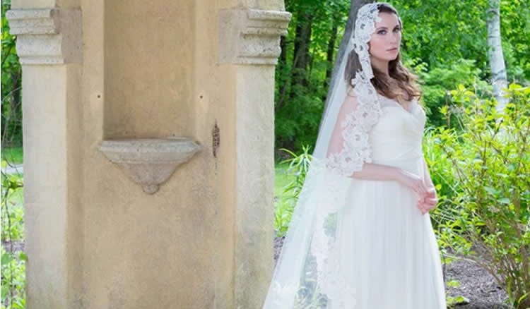 7 Kinds of Wedding Veils You Will Fall in Love With - Princessly
